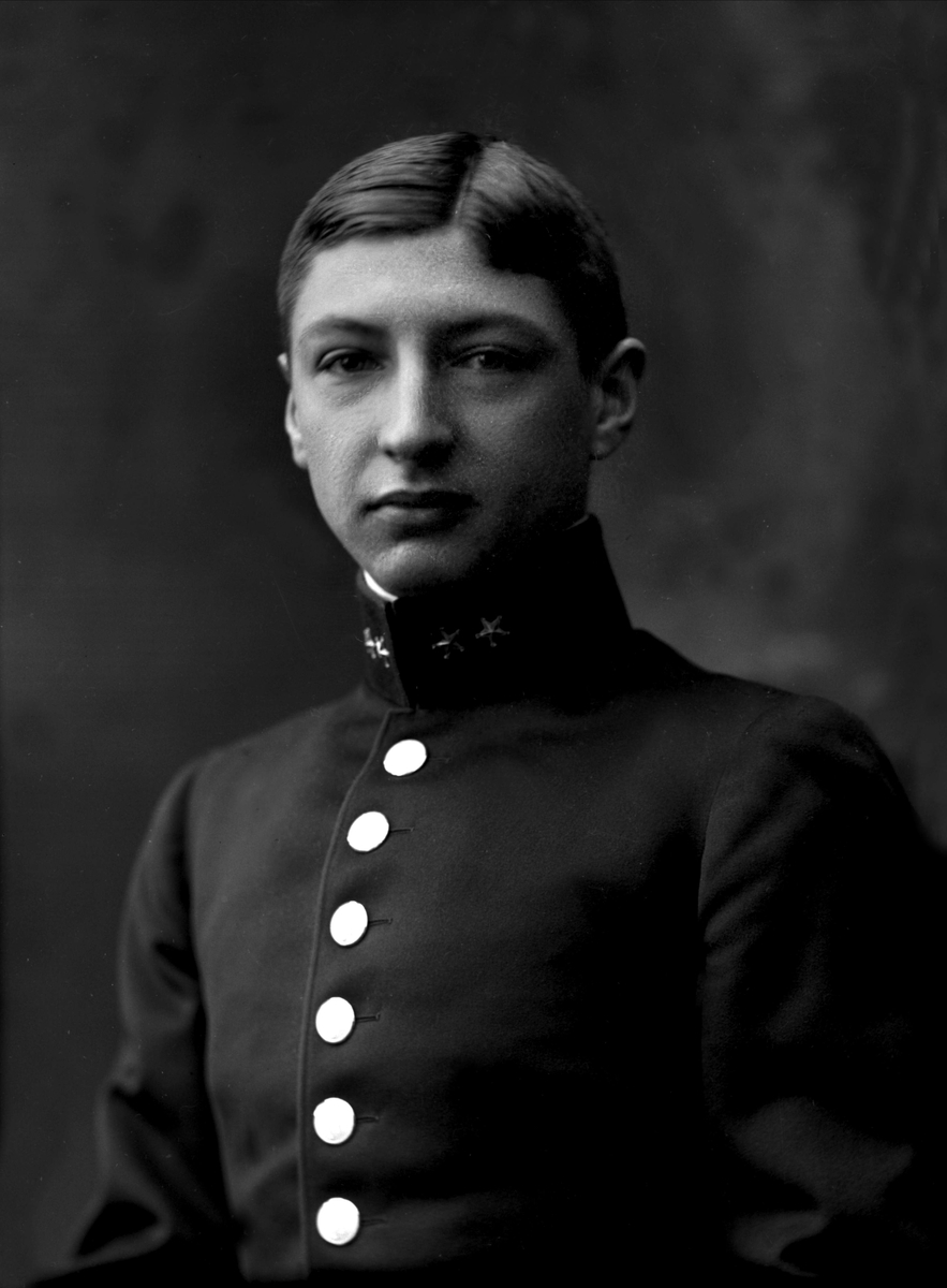 Portrett, Georg Bull i uniform som løytnant. - Norsk Folkemuseum ...