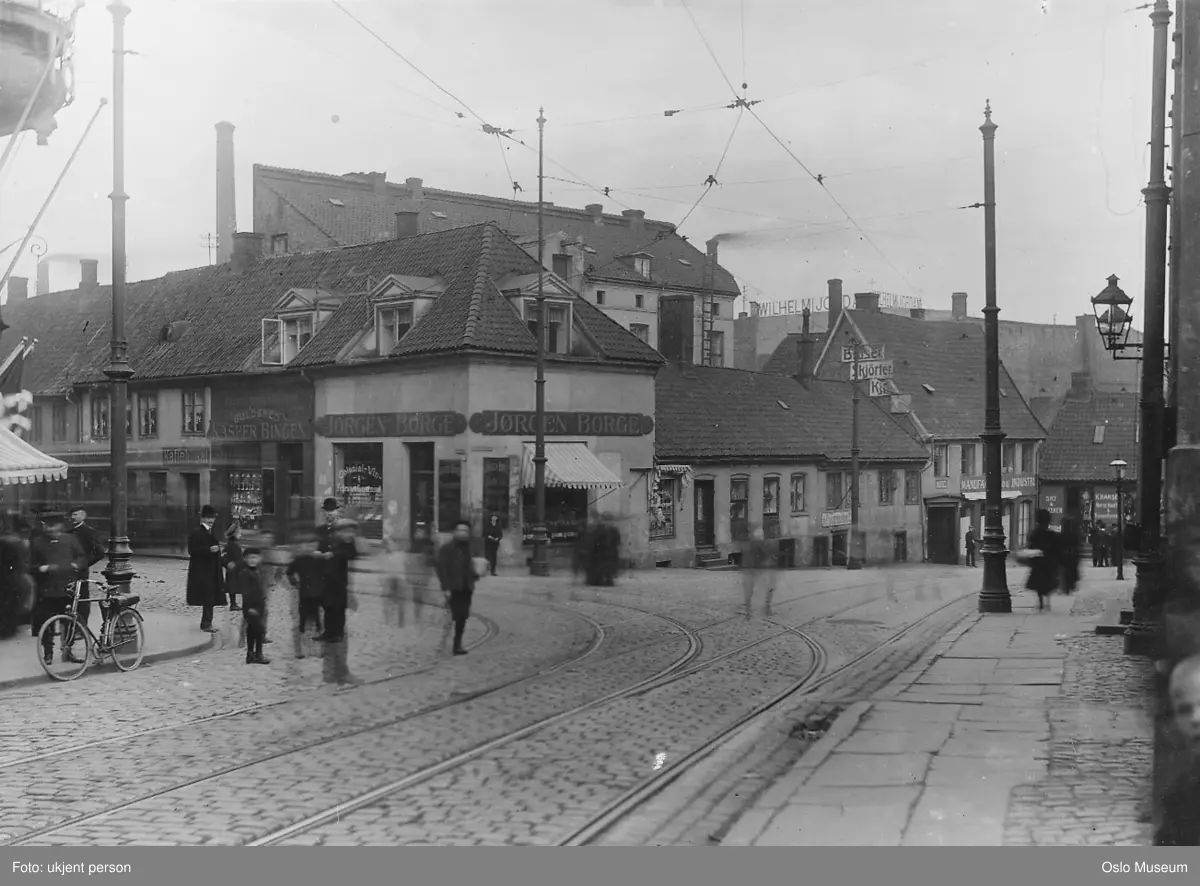 Hjørnet Storgata 2 - Dronningens gate. - Oslo Museum / DigitaltMuseum