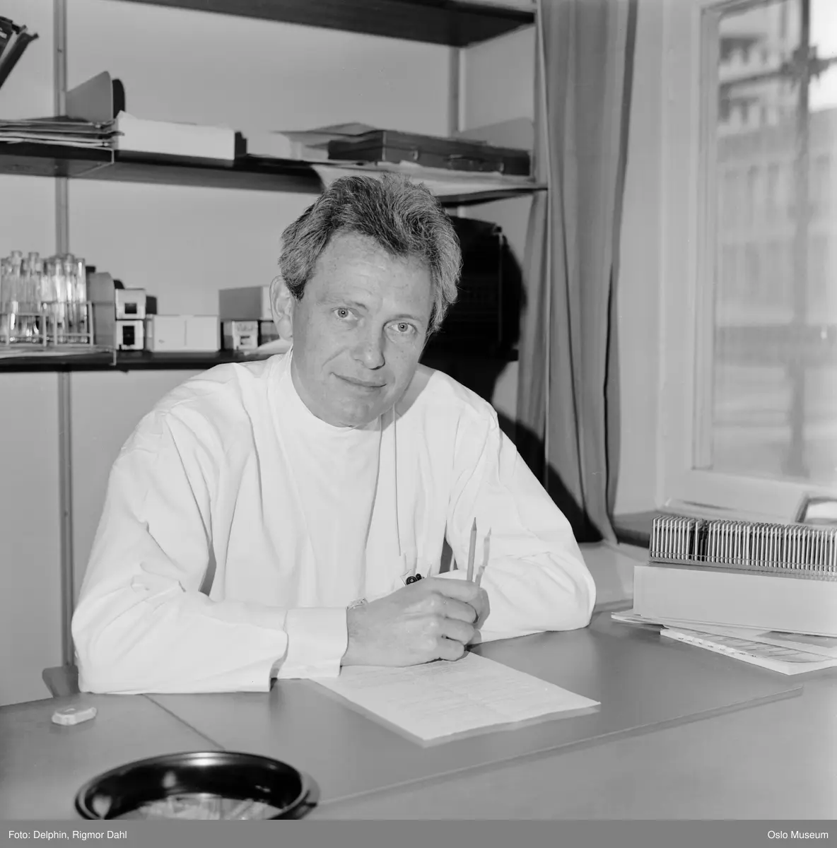 Dr. Olav Trygstad ved Rikshospitalets barneklinikk. - Oslo Museum ...