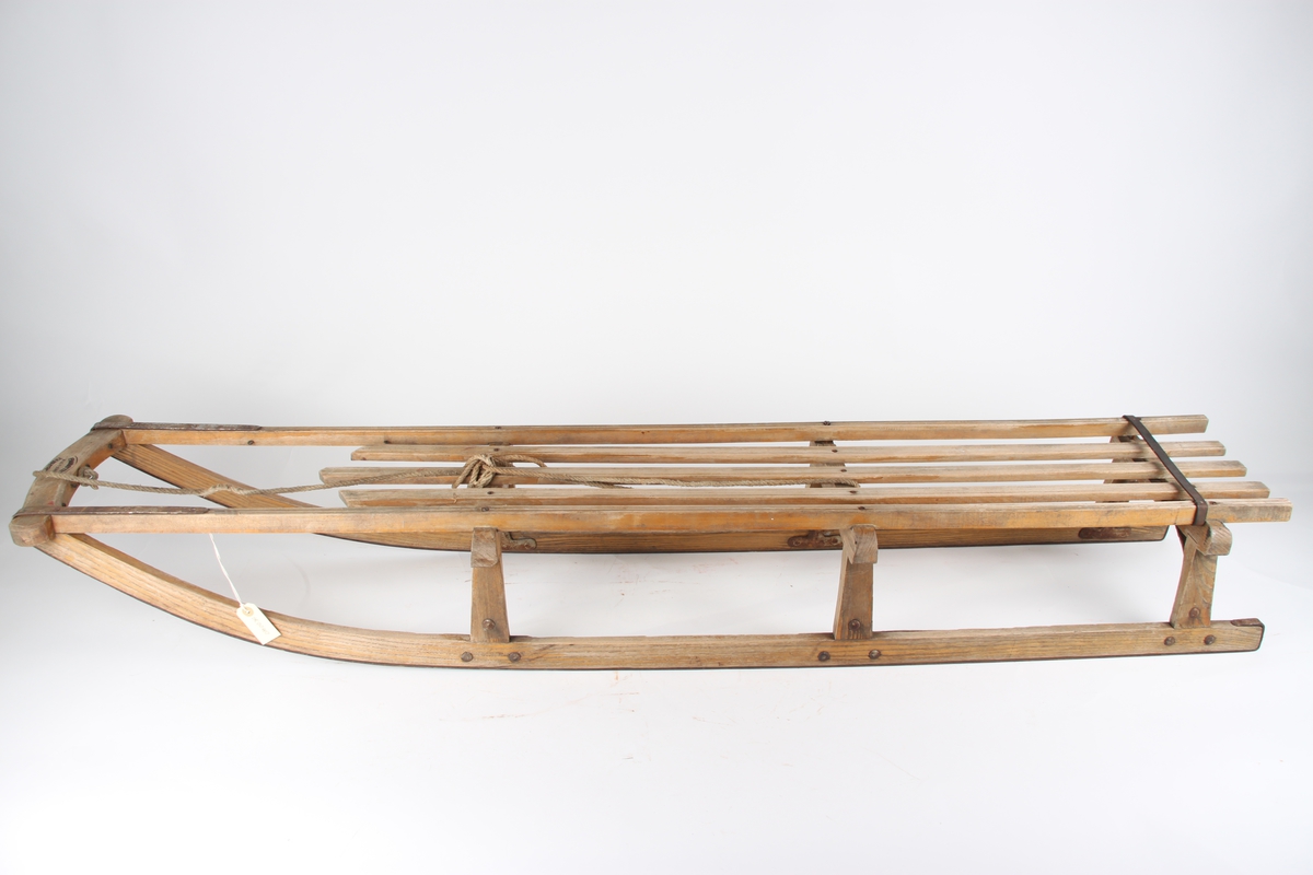 Kjelke - Skimuseet i Holmenkollen / DigitaltMuseum