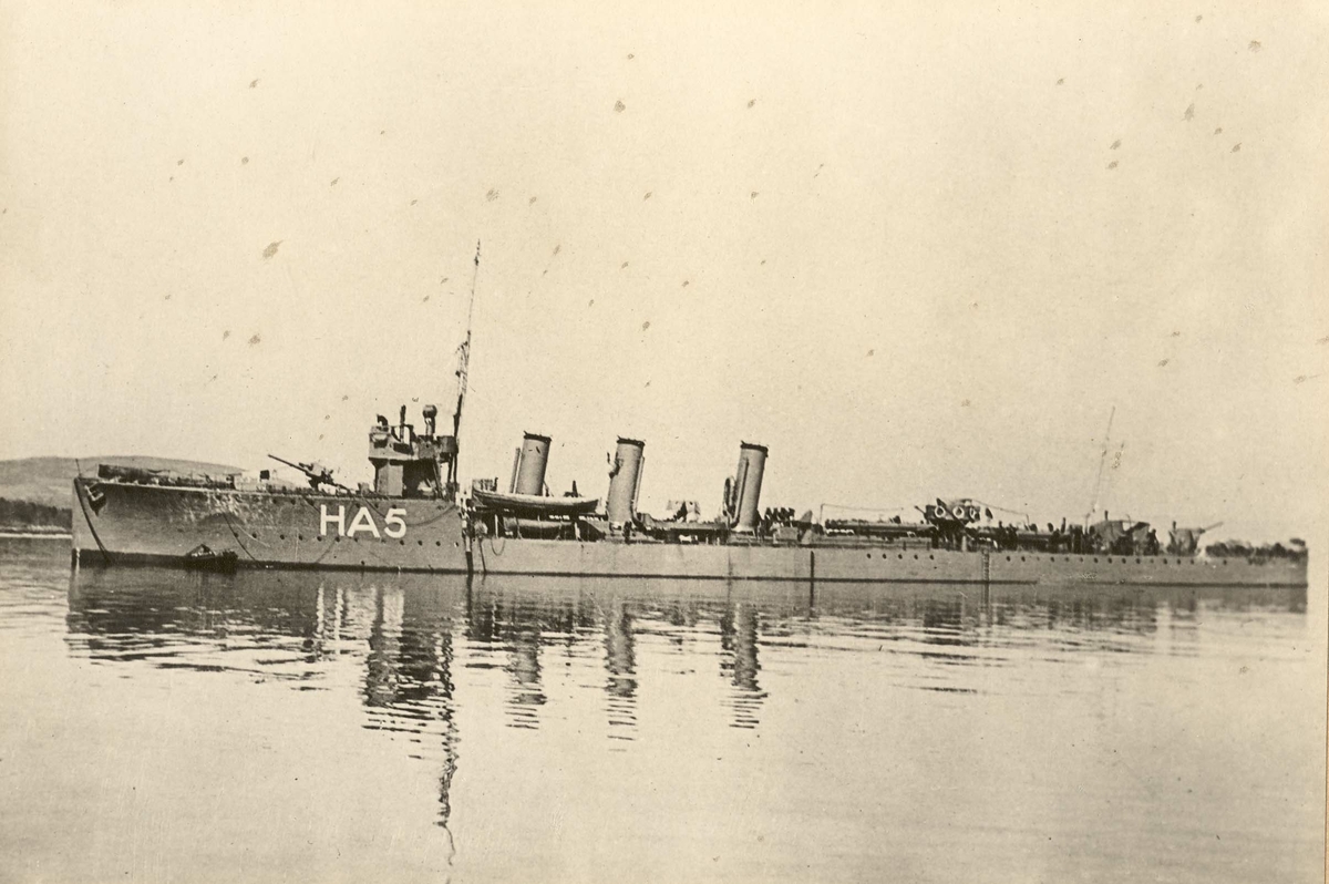 Britisk destroyer HA5, ca 1920. - Forsvarets museer / DigitaltMuseum