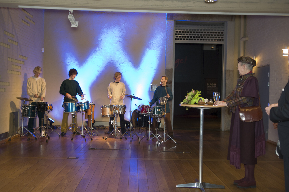 Danmarks dronning Margrethe II besøker Ams. - Arkeologisk museum ...