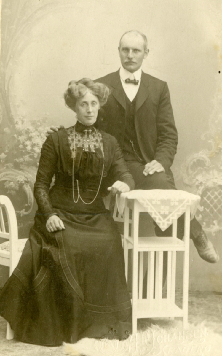 Knut Andersen og kone. - Telemark museum / DigitaltMuseum