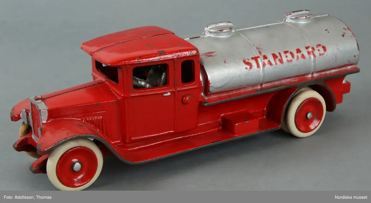 Tankbil - Nordiska museet / DigitaltMuseum