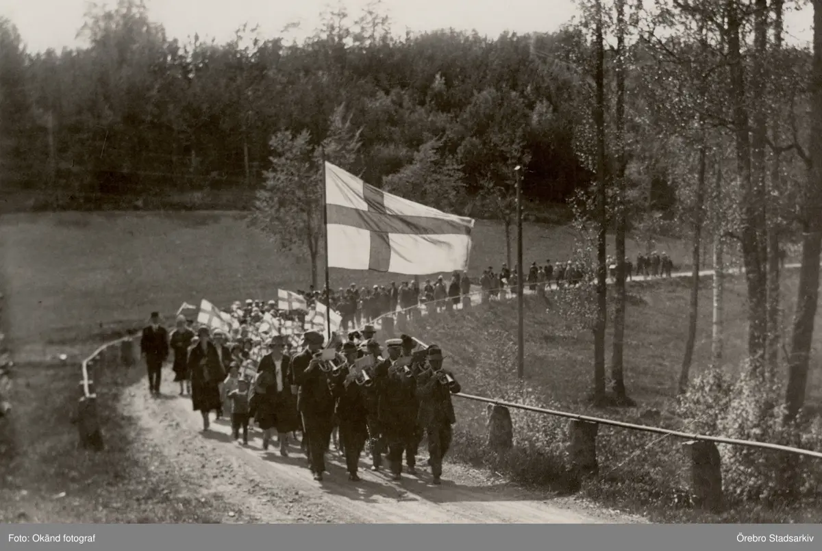 Svenska flaggans dag, 1930-tal - Örebro Stadsarkiv / DigitaltMuseum