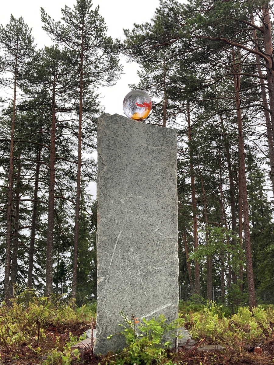 Bissie giebnie [Stein] - KORO / DigitaltMuseum