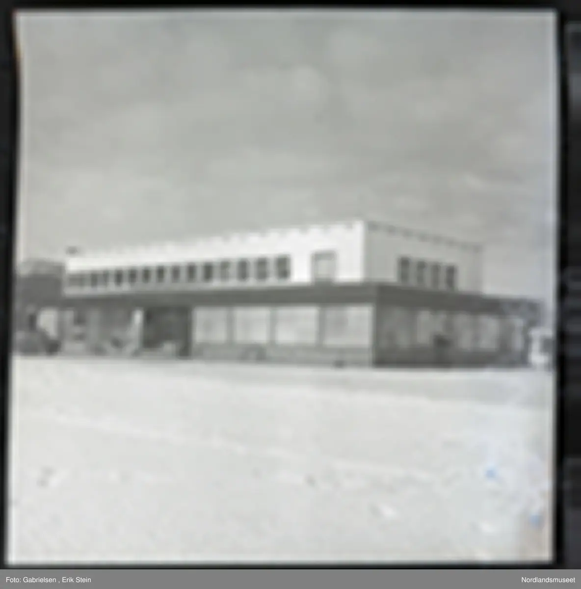 Fotografi av Rognan samvirkelag i nærheten av Rognan sentrum ...