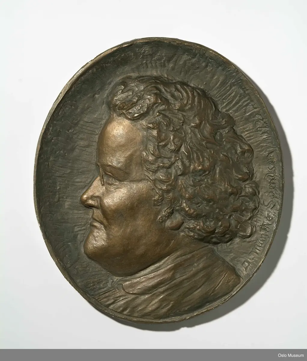 Portrettrelieff av Fredrikke Tønder-Olsen [relieff] - Oslo Museum ...