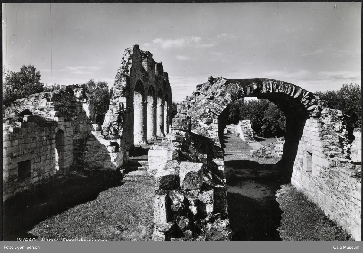 Hamar. Domkirkeruinerne. - Oslo Museum / DigitaltMuseum
