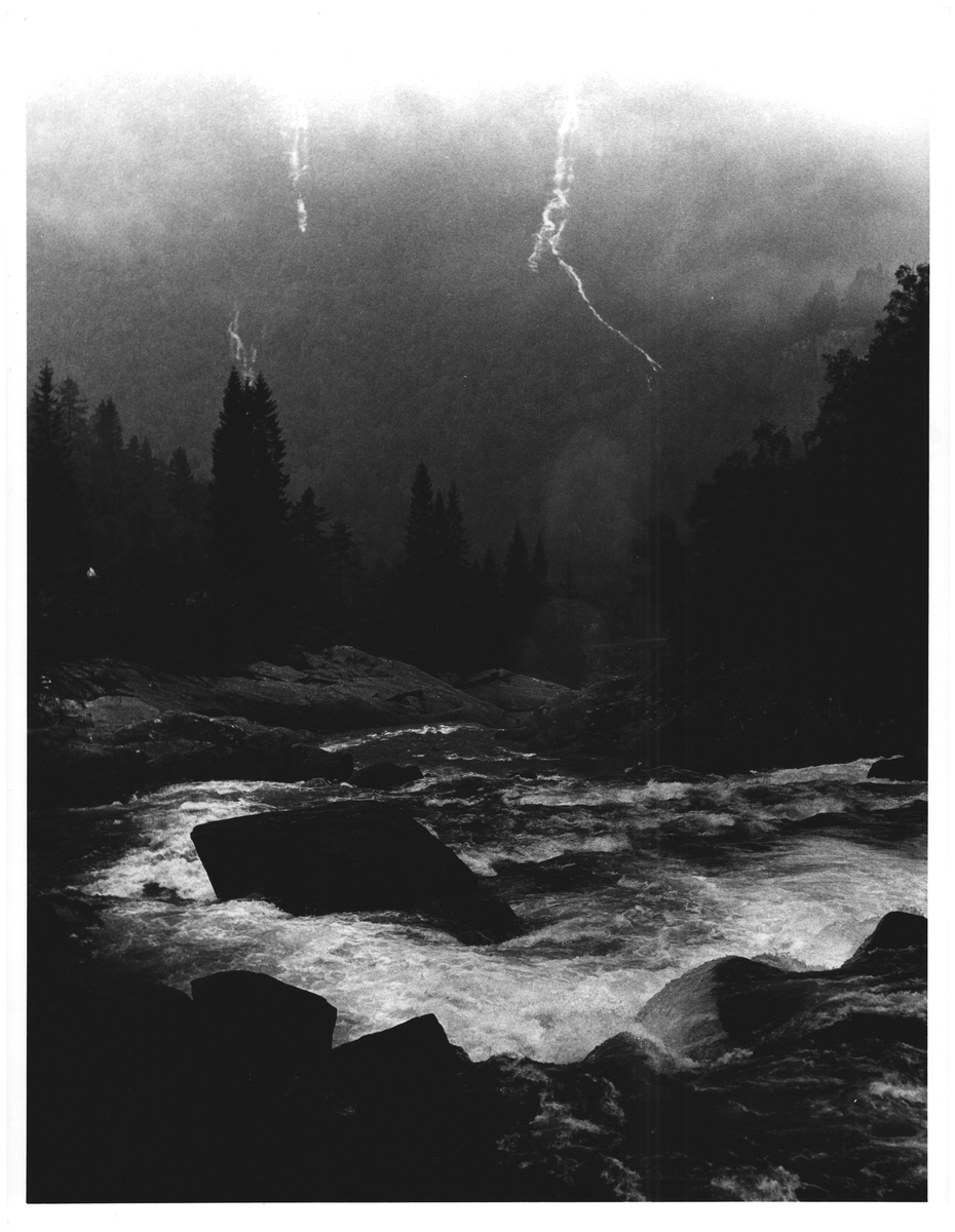 Uvær og flom i Modalen - DEXTRA Photo / DigitaltMuseum