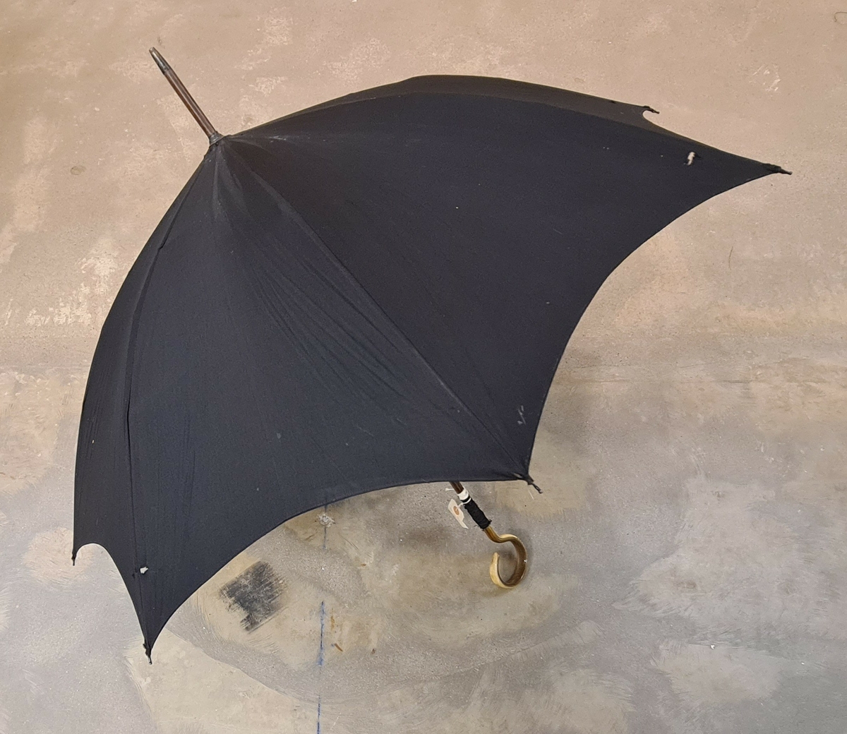 PARASOLL-PARAPLY - Vänersborgs museum / DigitaltMuseum