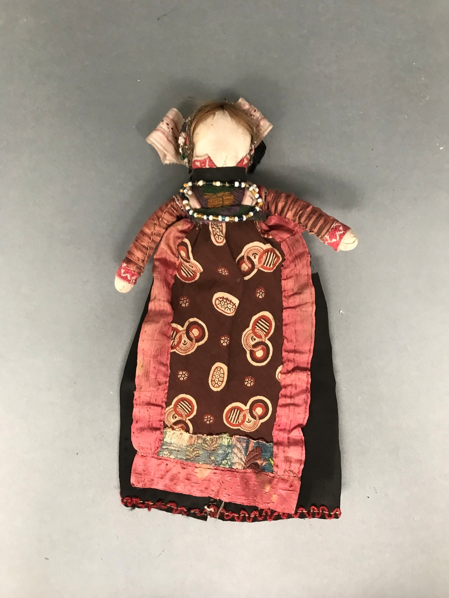 Dukke - Drammens Museum / DigitaltMuseum