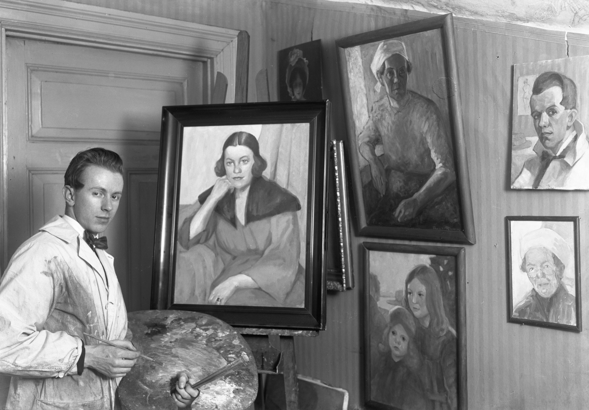 Axel Andersson vid staffliet - Östergötlands museum / DigitaltMuseum