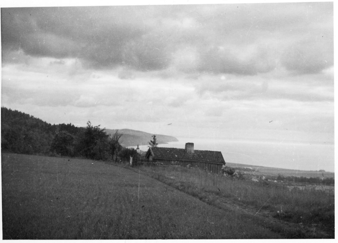 Ett litet torp på höjden ovan Gränna. - Grenna Museum ...