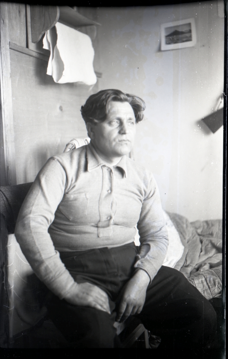 Bilde etter Abram I Gilbo, som var i Pyramiden i 1946-1948(oppbygging ...