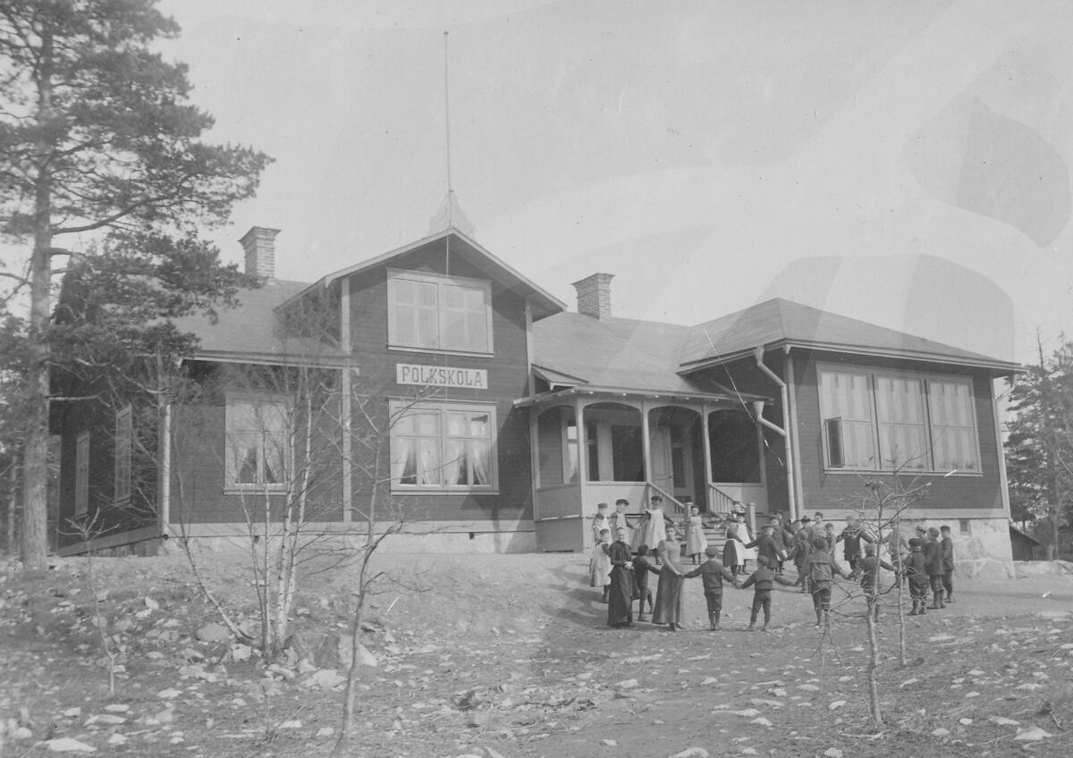Skuru folkskola 01 - Nacka lokalhistoriska arkiv / DigitaltMuseum