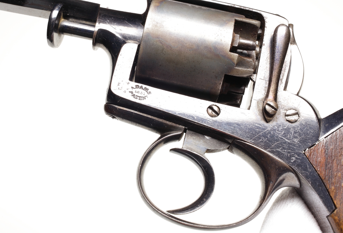 Revolver - Kulturparken Småland / Smålands museum / DigitaltMuseum