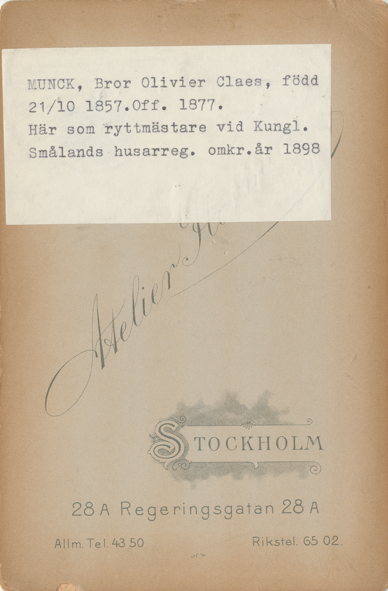 Porträtt av Bror Munck, ryttmästare vid Smålands husarregemente ...