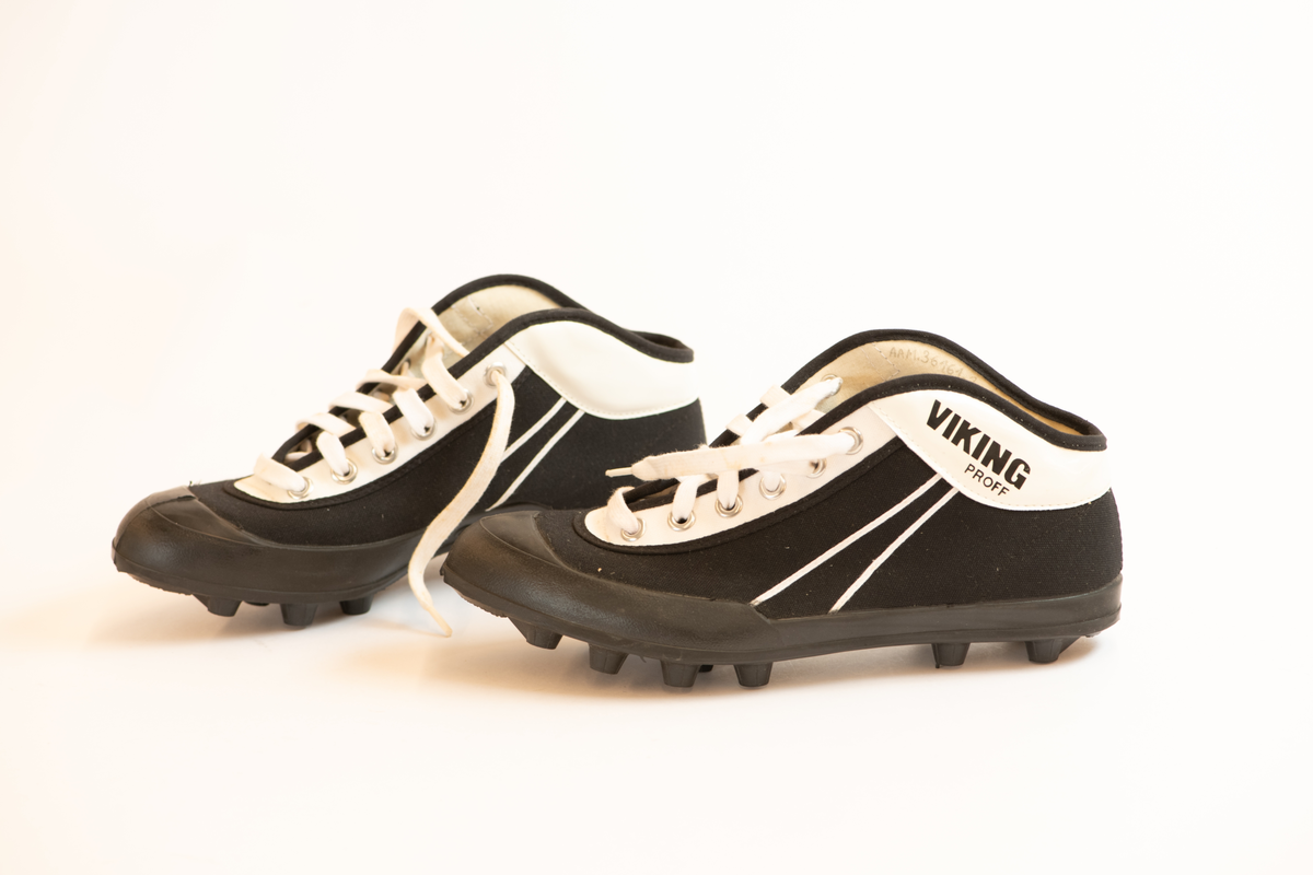 Sko - Aust-Agder museum og arkiv – KUBEN / DigitaltMuseum