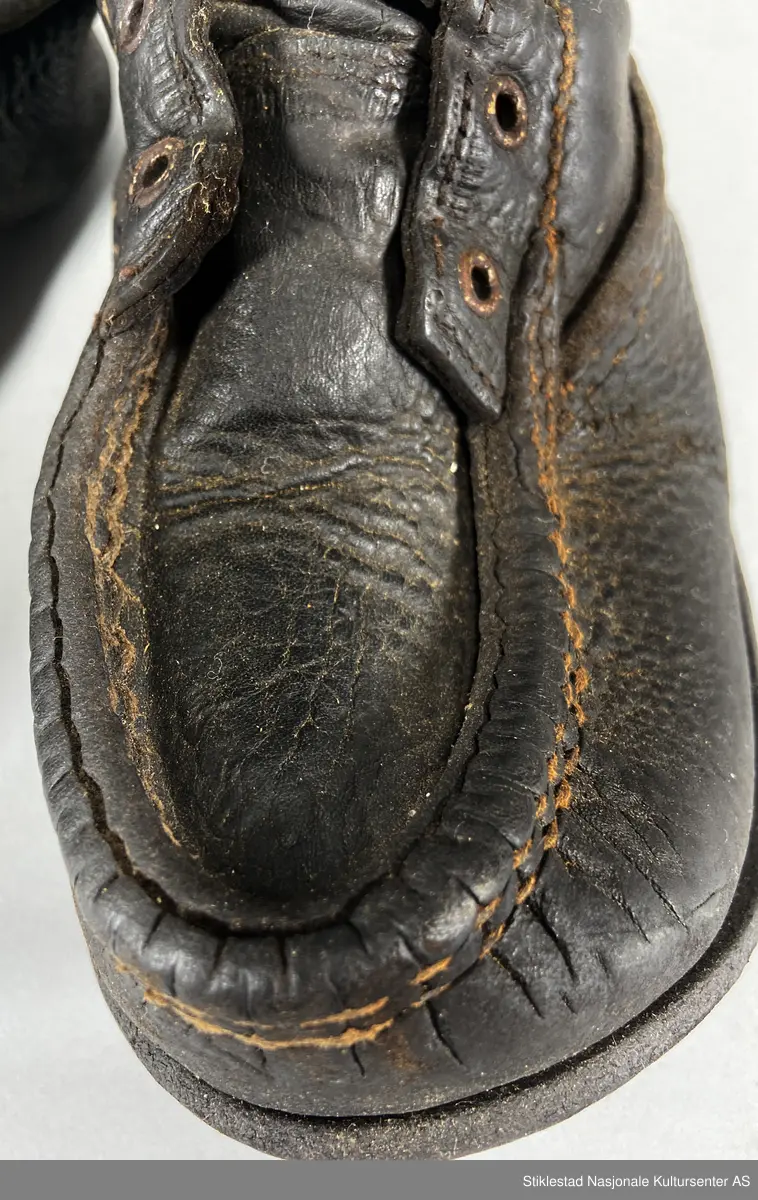 Sko - Stiklestad Nasjonale Kultursenter AS / DigitaltMuseum