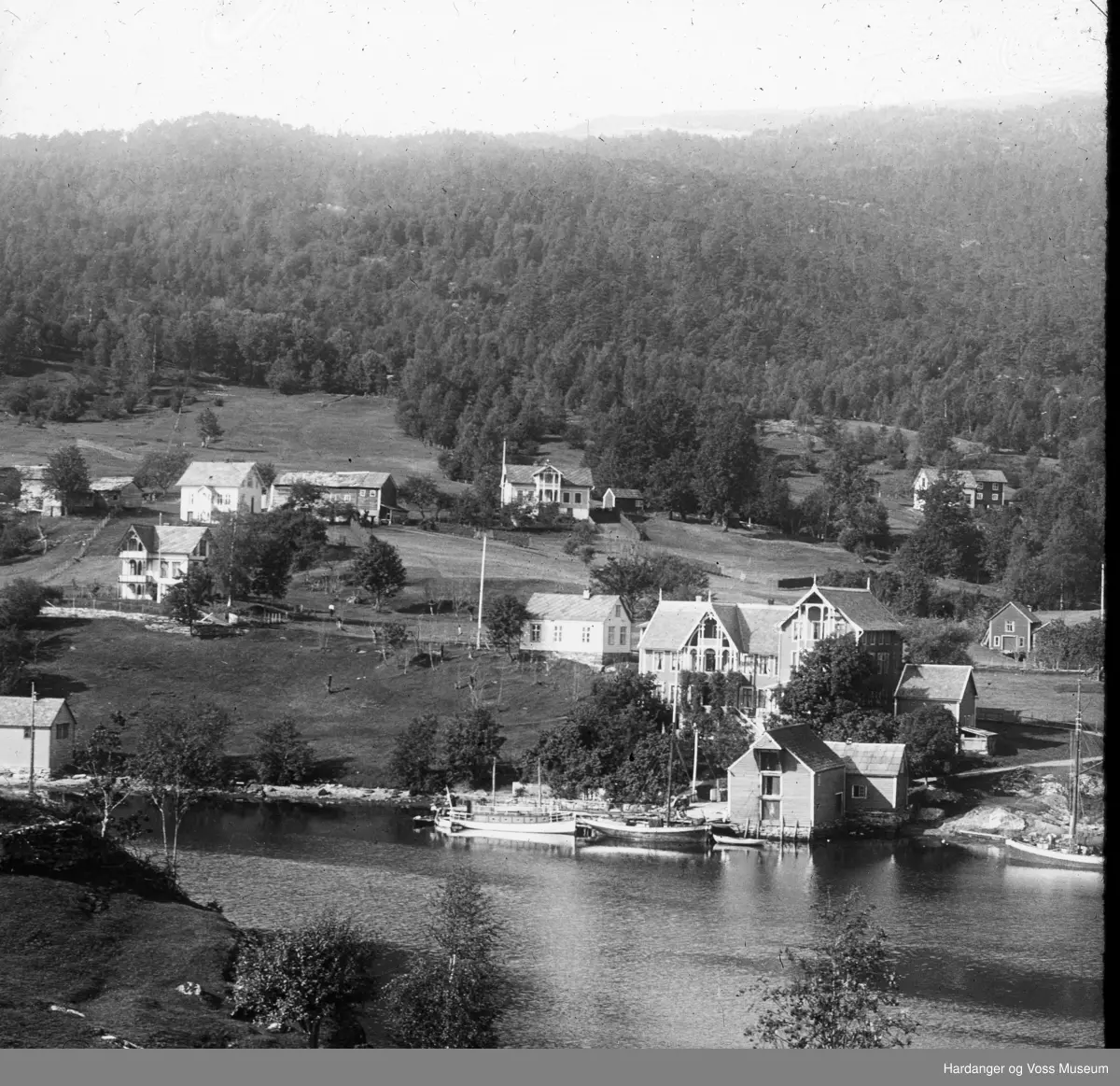 Bakke, Strandebarm - Hardanger og Voss Museum / DigitaltMuseum
