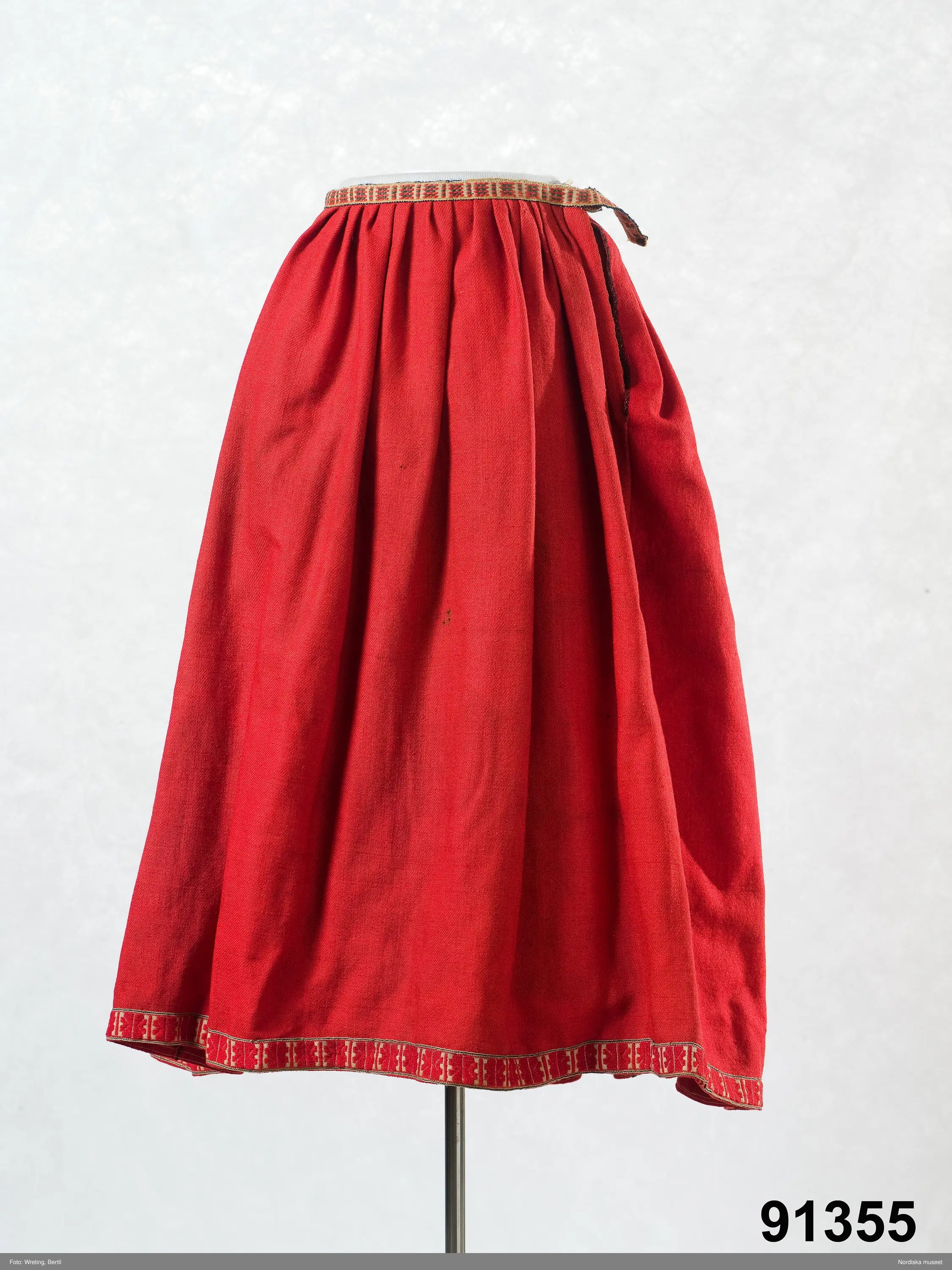 Kjol - Nordiska museet / DigitaltMuseum