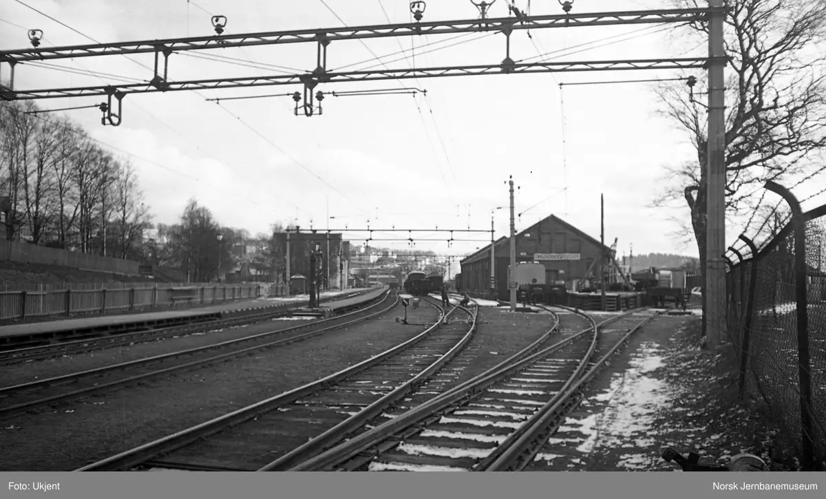 Moss stasjon, godshus - Norsk Jernbanemuseum / DigitaltMuseum