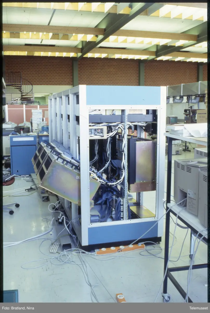 Datamaskiner Norsk Data - Norsk Teknisk Museum / DigitaltMuseum
