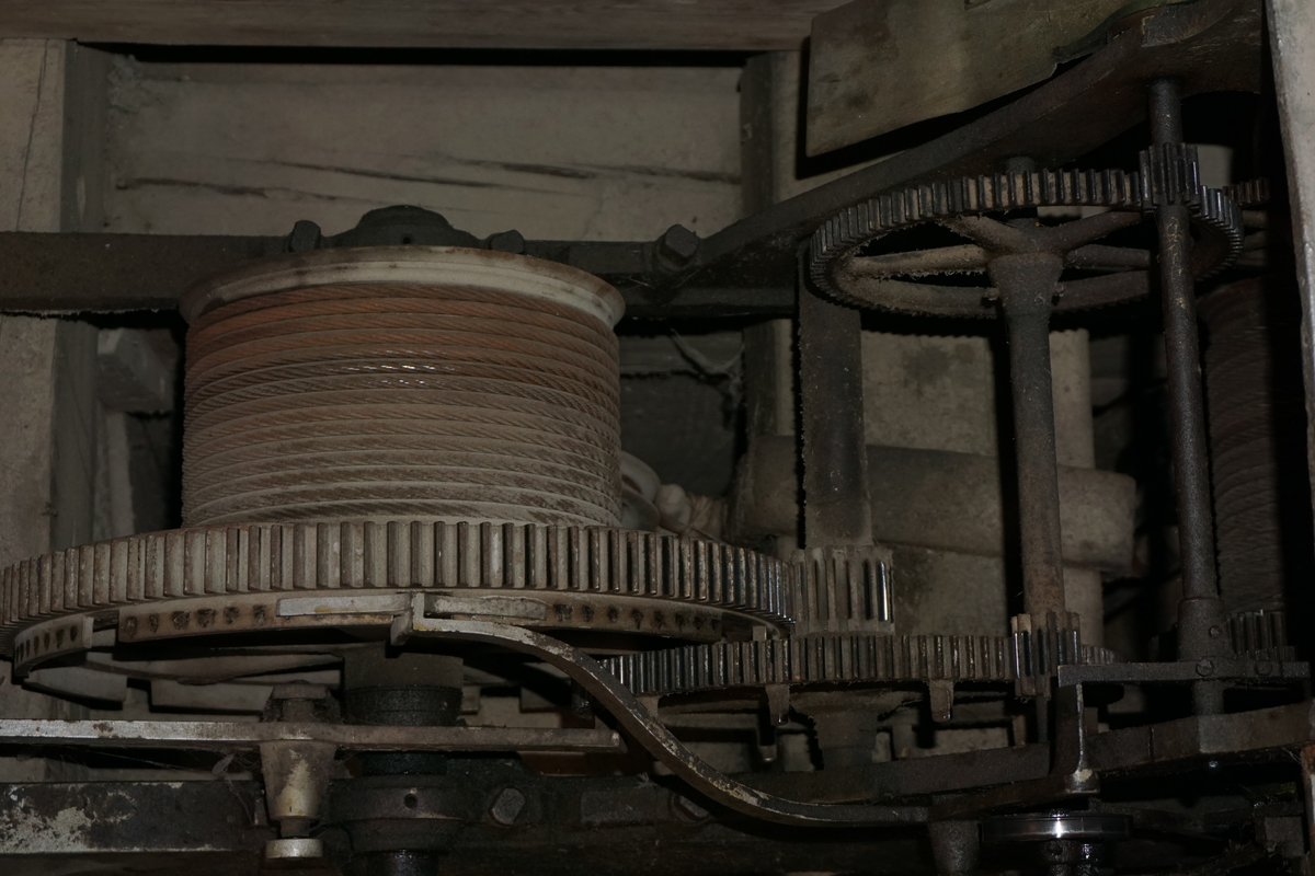 Hoel, Nes, Ringsaker. Hoel, Nes, Ringsaker. Klokketårnene på Hoel er ...