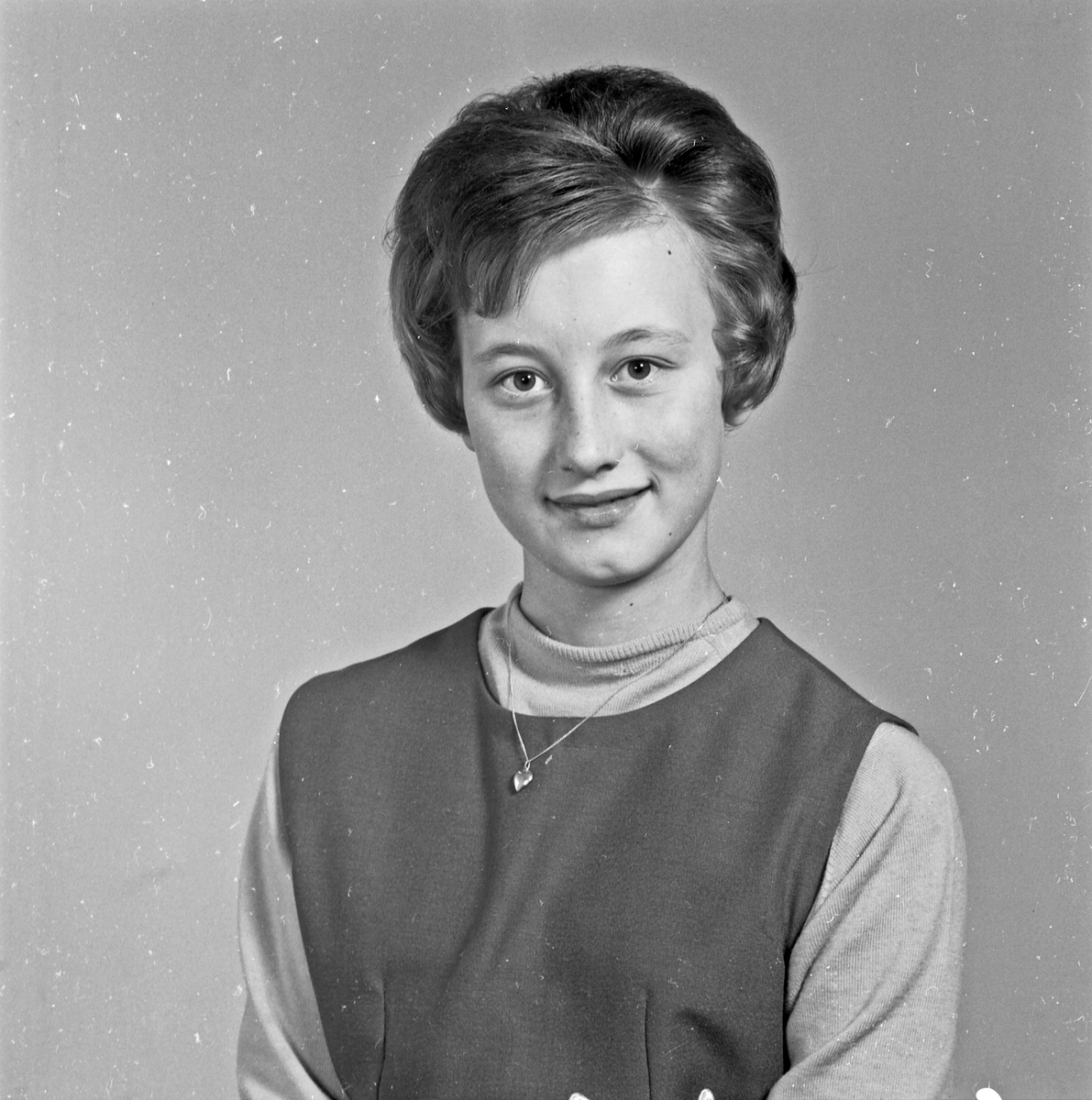 Portrett unge kvinner - bestiller Synnøve Eide og Kari Jacobsen ...