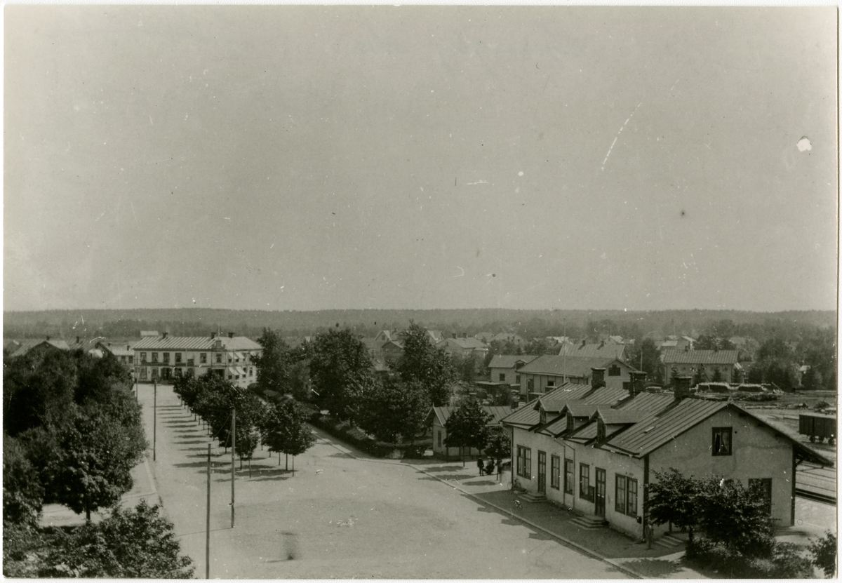 Vy över Ljungby och järnvägsstationen. - Järnvägsmuseet / DigitaltMuseum