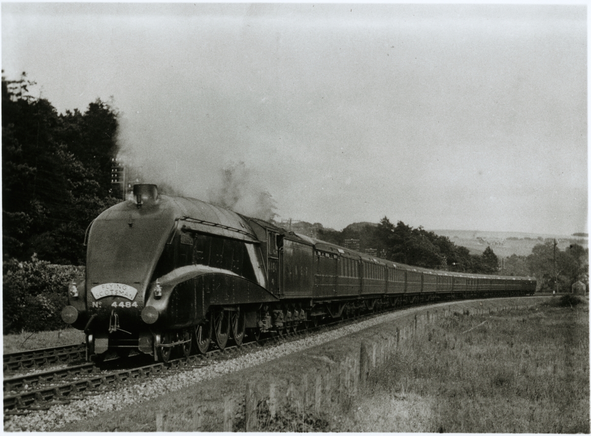 London and North Eastern Railway, LNER A4 4484 "Falcon ...