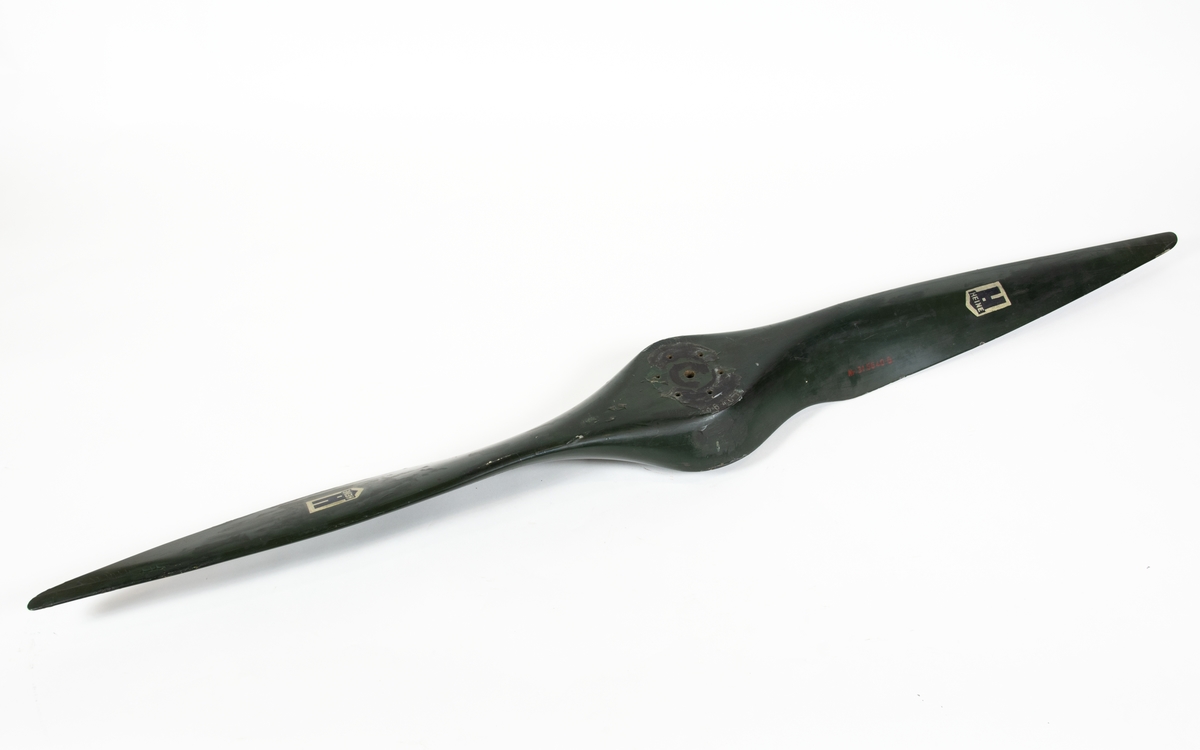 Flygplanspropeller - Flygvapenmuseum / DigitaltMuseum