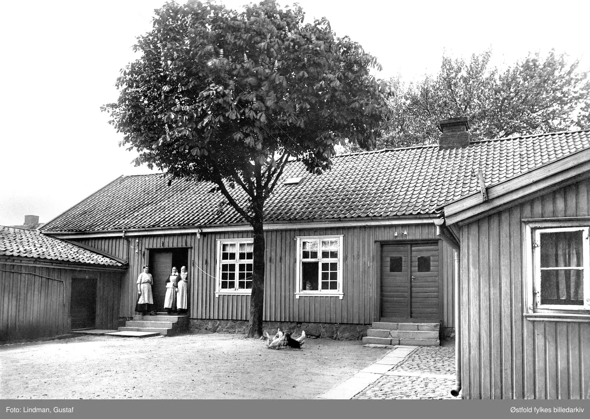 Moss sykehus i Sykehusgata 5 i Moss, fotografert i tidsrommet 1901-14 ...