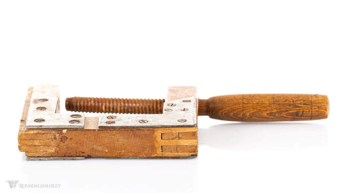 Tvinge - Romsdalsmuseet / DigitaltMuseum