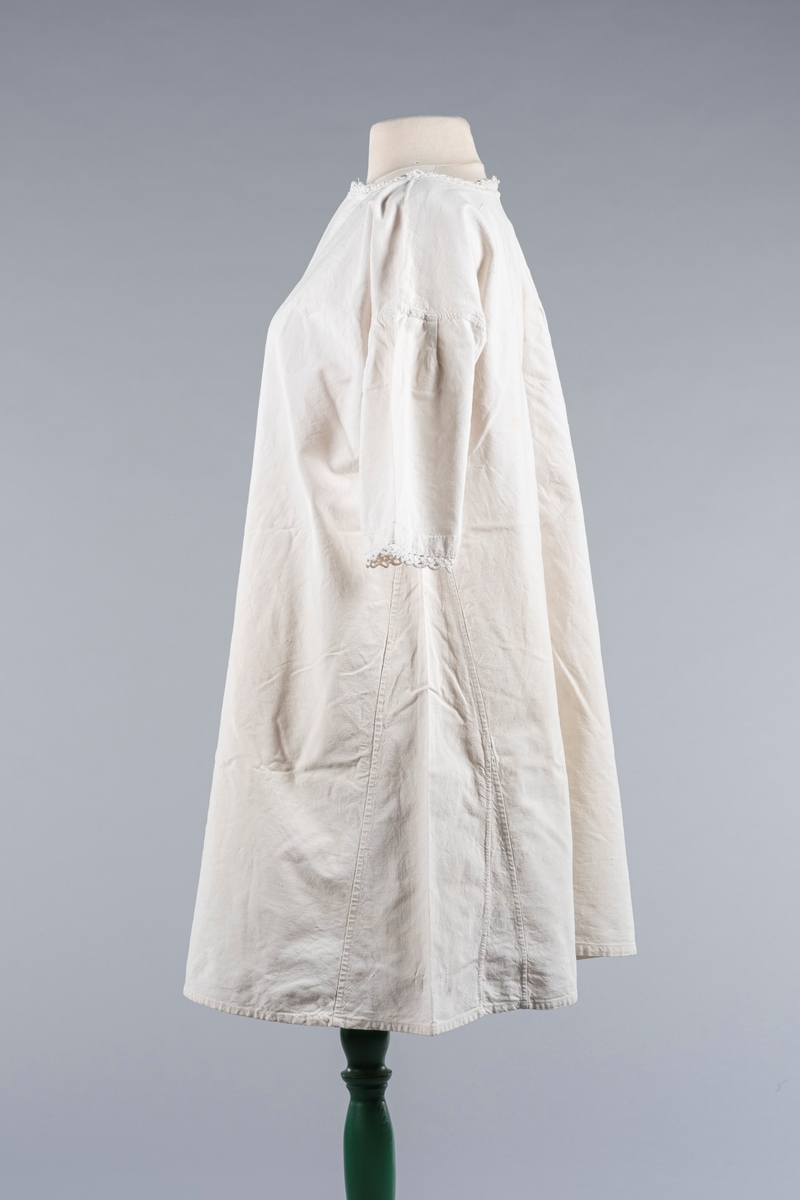 Underkjole - Museene i Akershus / DigitaltMuseum