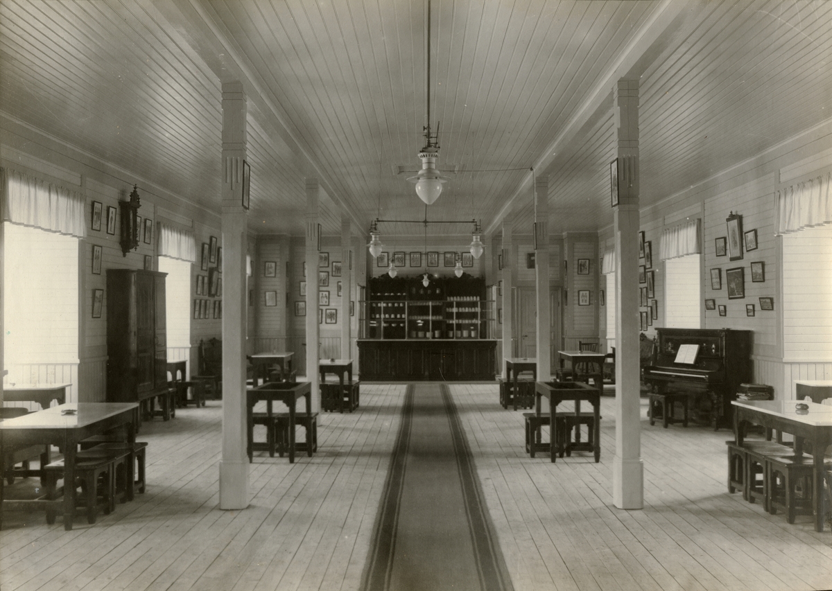 Kadettmässen vid Karlbergs slott, Stockholm. - Armémuseum / DigitaltMuseum