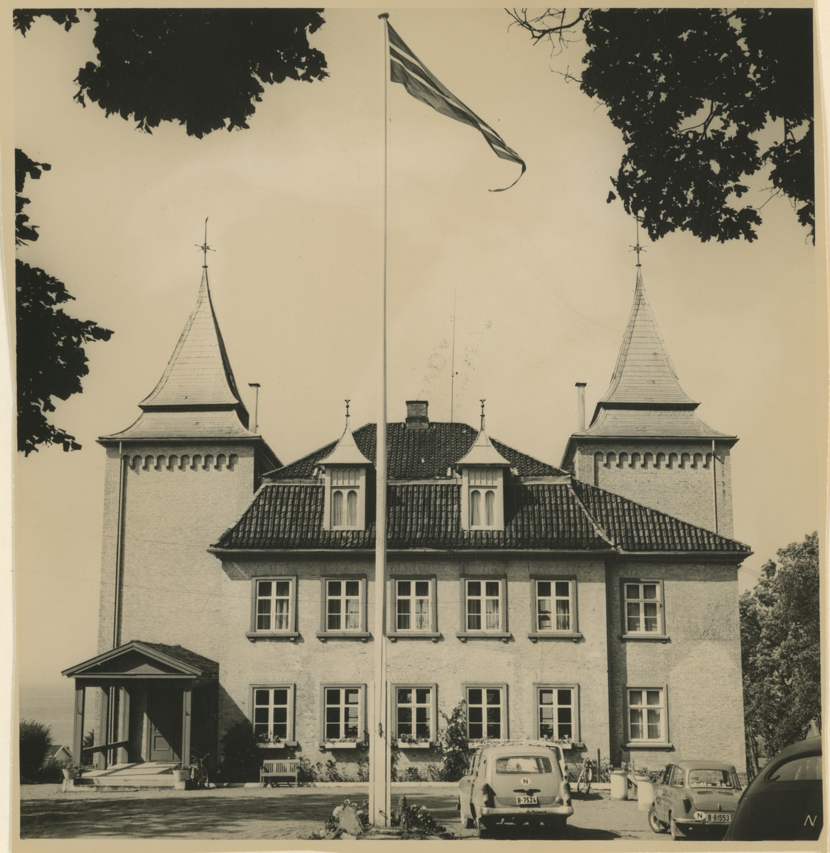 Refsnes Gods - Mossebibliotekene / DigitaltMuseum