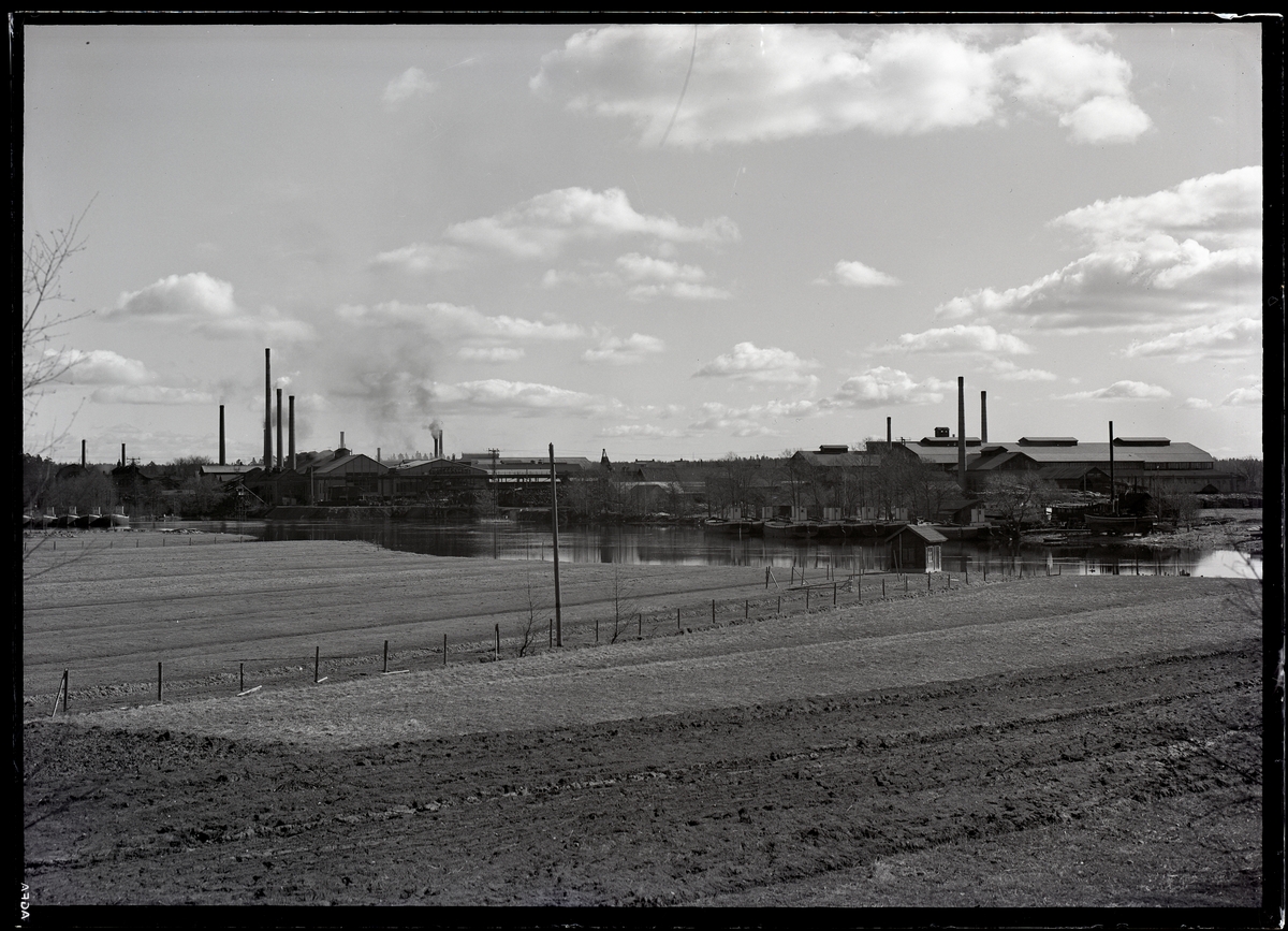 Surahammar bruk, från gamla kyrkan. - Västmanlands läns museum ...