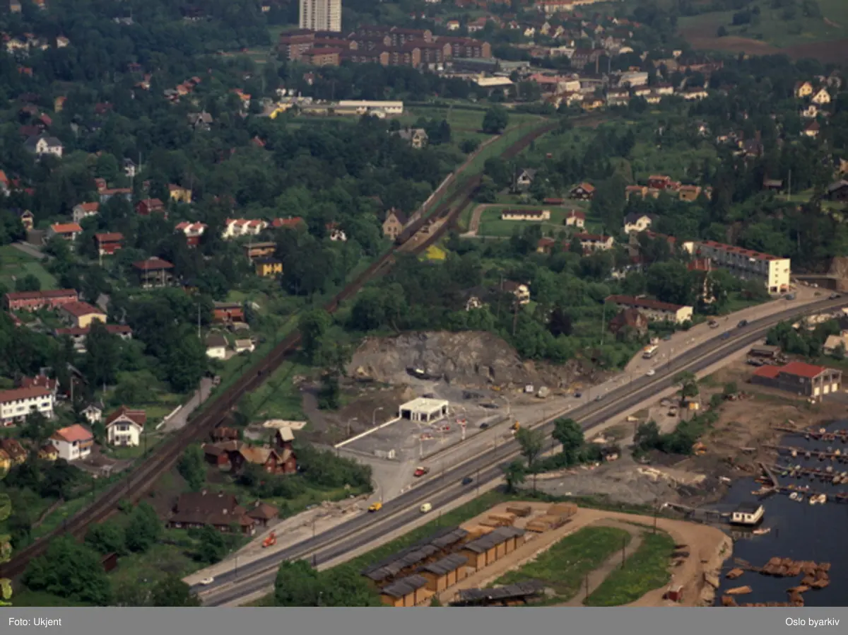 Drammensveien ved Maritim. Bestumstubben, Vennersborgveien, (Flyfoto ...