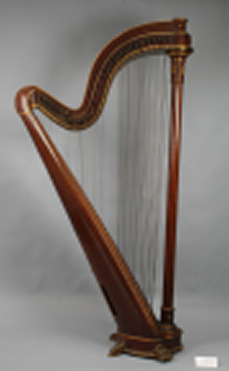 Harpe - Ringve Musikkmuseum / DigitaltMuseum