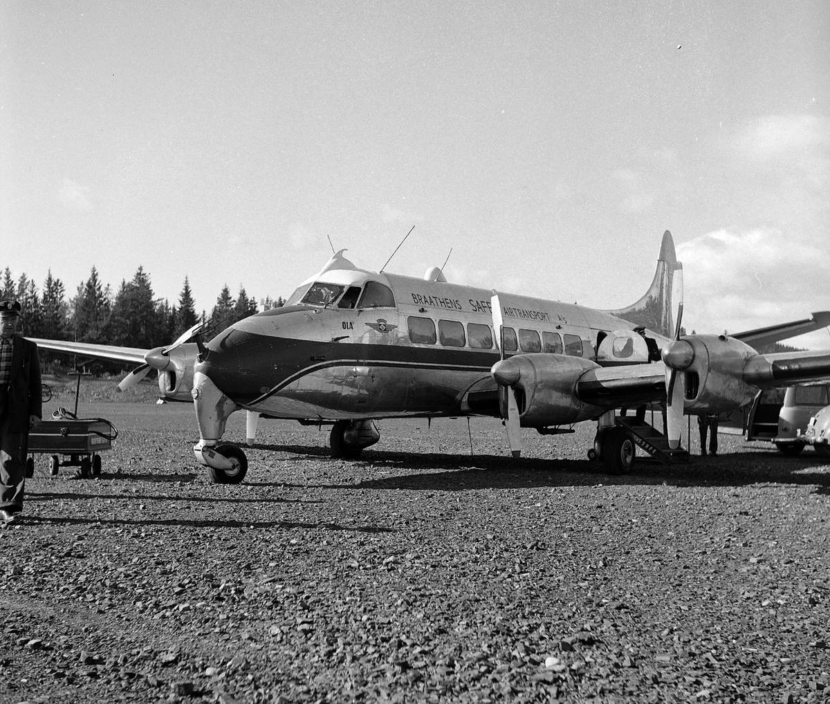 Hamar flyplass, "de Havilland DH 114 Heron" verdens minste firemotors ...