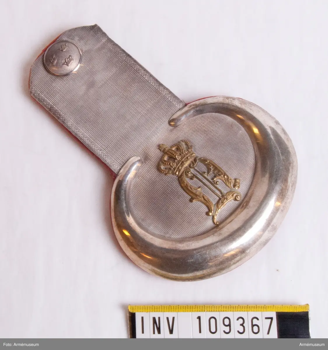 Epålett m/1830 - Armémuseum / DigitaltMuseum