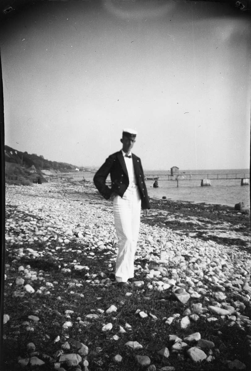 Drottning Victoria bilder. Prins Wilhelm? på en strand. - Tekniska ...