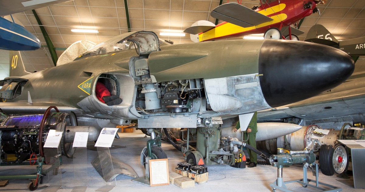 Flygplan - Flygvapenmuseum / DigitaltMuseum