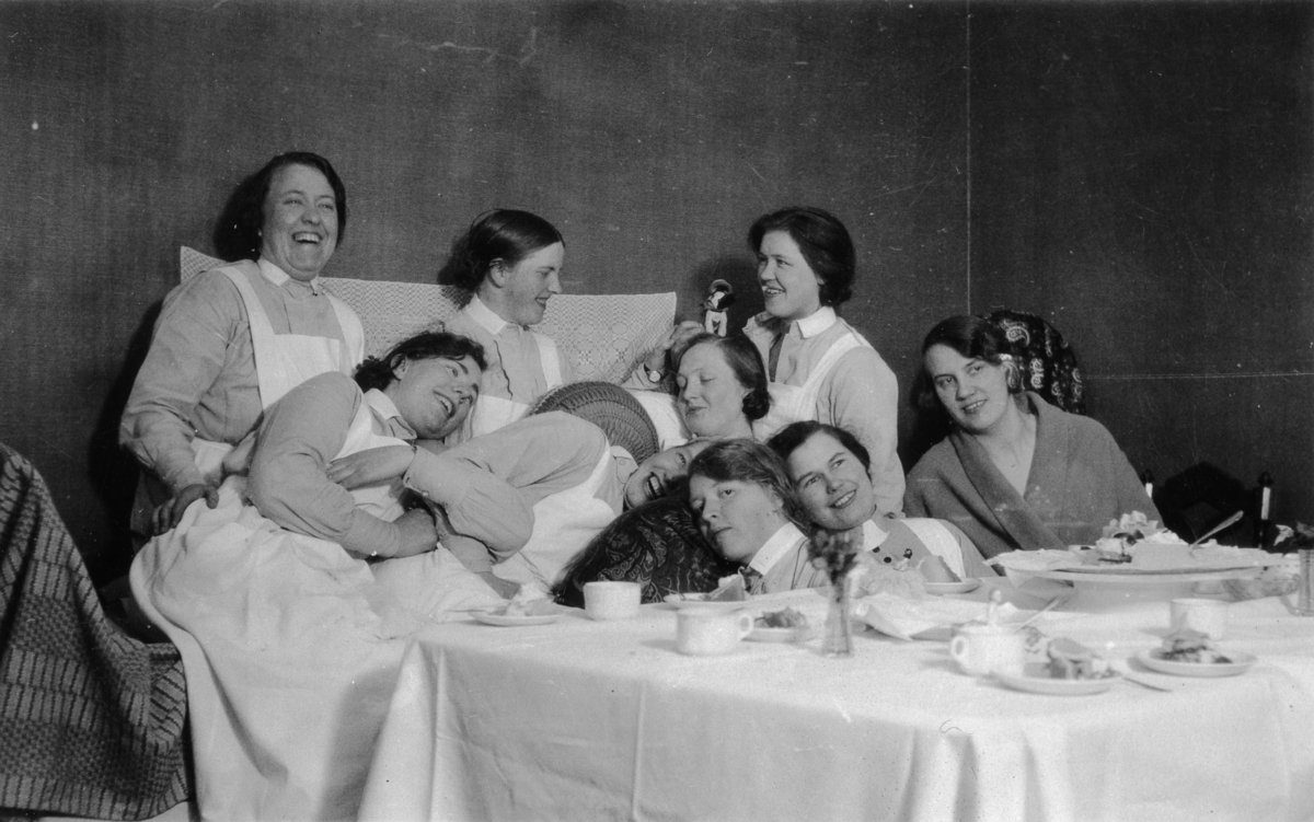 Ingrid Andersson tillsammans med andra elever i Lund där hon utbildade ...