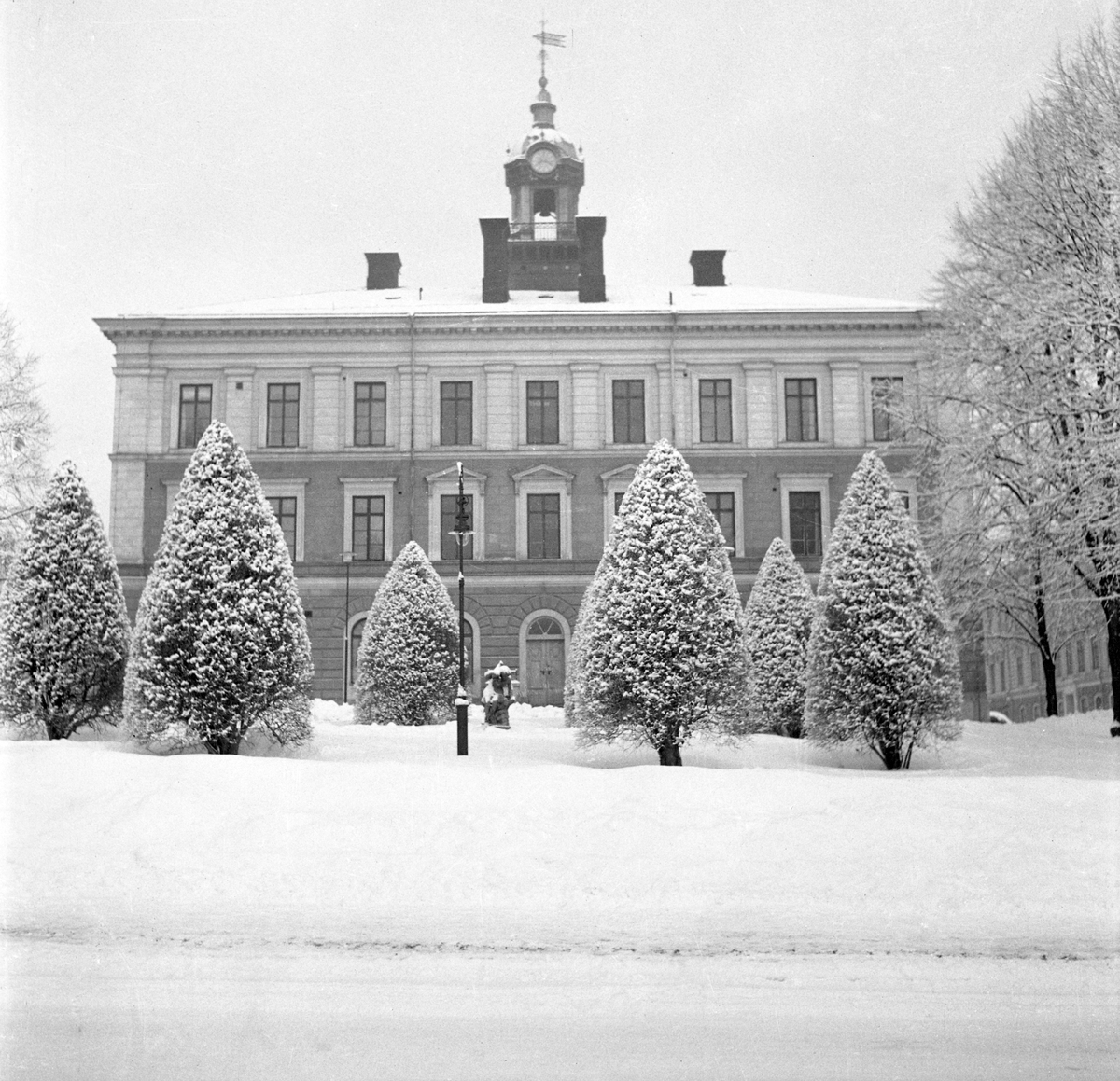 Vinterbild. Rådhuset. - Länsmuseet Gävleborg / DigitaltMuseum