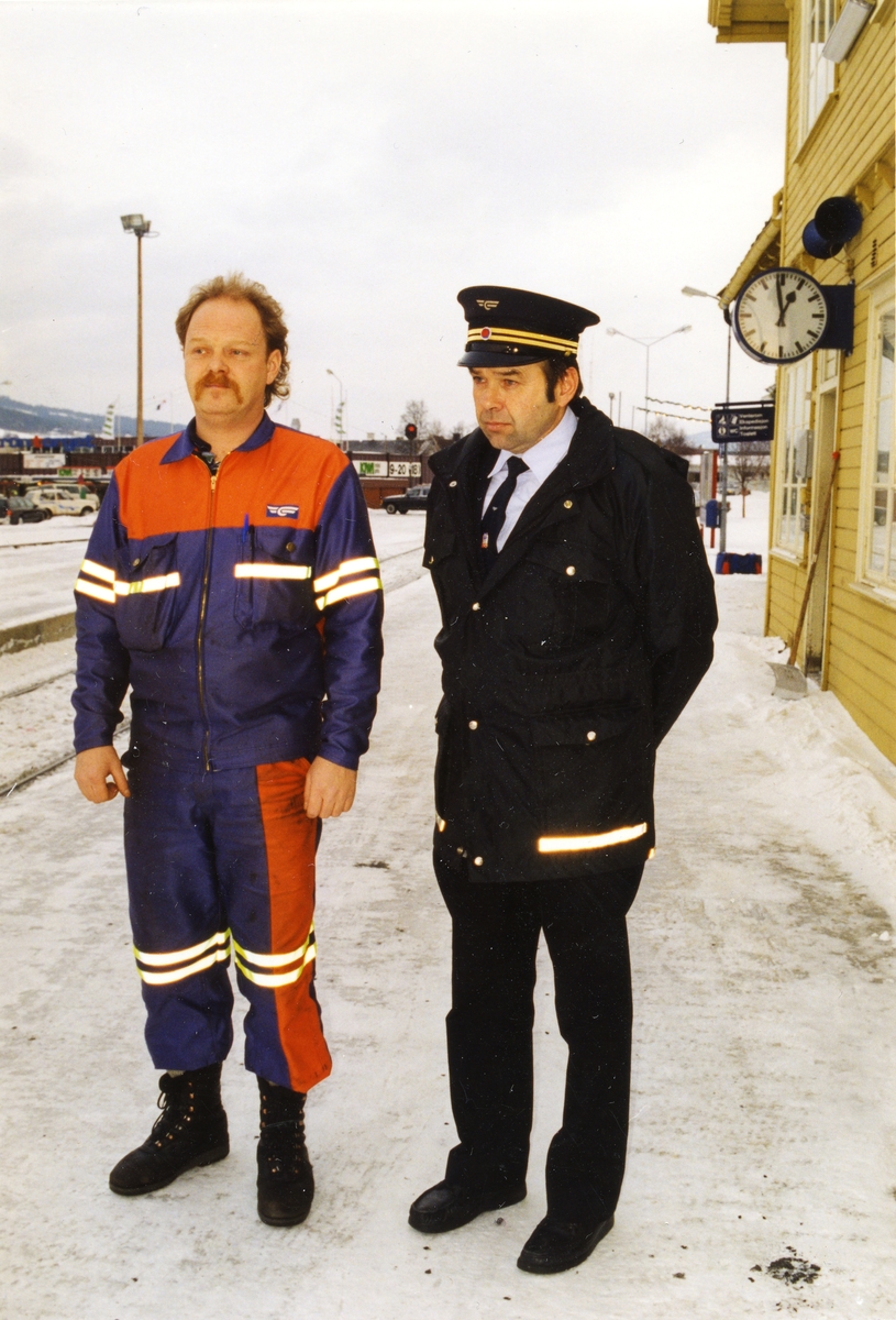 Stasjonsbetjening Tynset stasjon - Anno Musea i Nord-Østerdalen ...