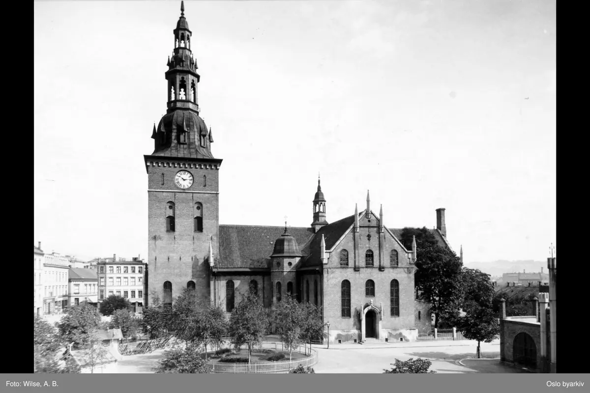 Vor Frelsers kirke. - Oslo byarkiv / DigitaltMuseum