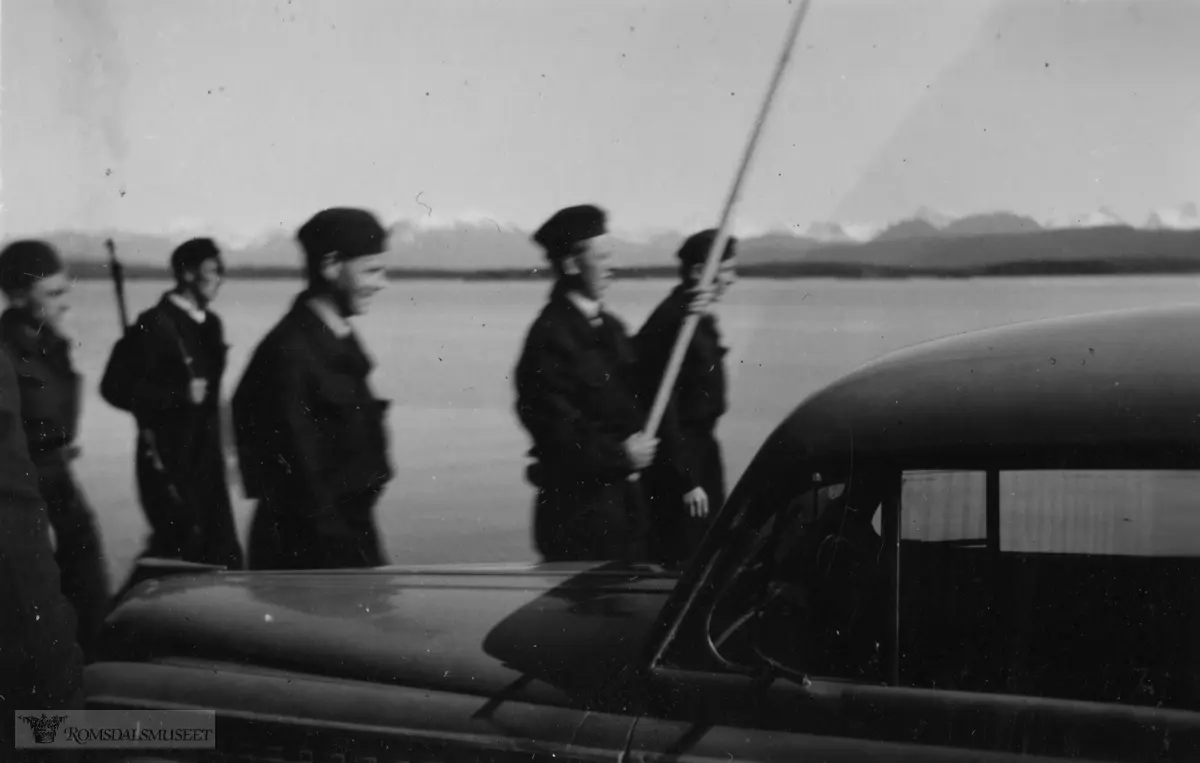 Fra Molde Havn den 20.mai 1945. .Destroyer HMS Mackay (I70)(D70 ...